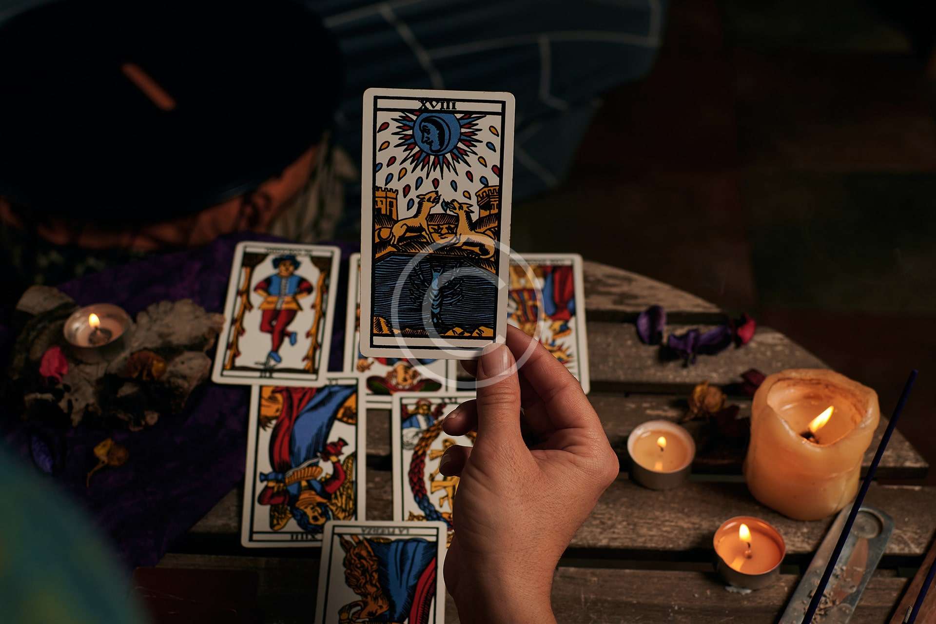 What is a tarot card? – Tarot Tube – Astrology & Tarot